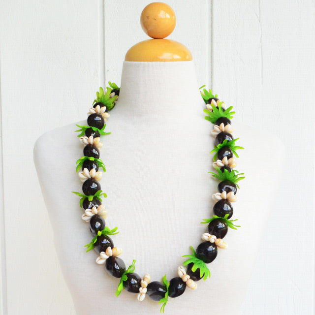 Hawaiian Hula Supplies Kukui Shell Lei [Cowrie Shell w/Leaf] – Halehawaiian