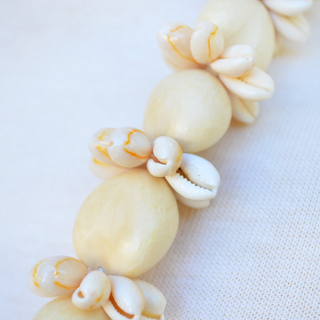 Hawaiian Hula Supplies Kukui Lei [Cowrie Shell Ring] – Halehawaiian