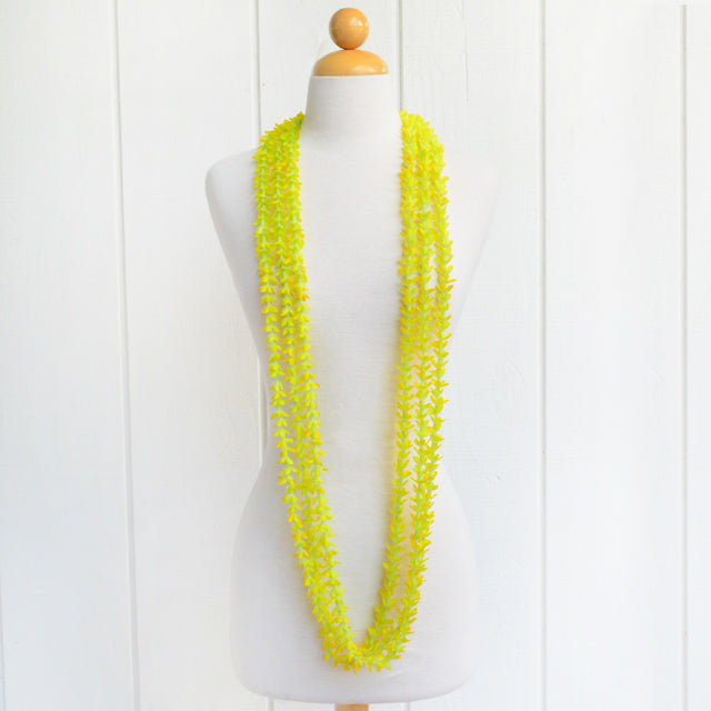 Hawaiian Hula Supplies Flower Lei (Long) [Pakarana 3 Line/Long ...